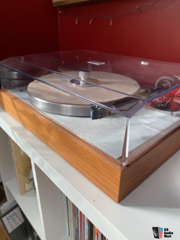 PRO-JECT "The Classic" SB Turntable WALNUT Photo #3088740 - US Audio Mart
