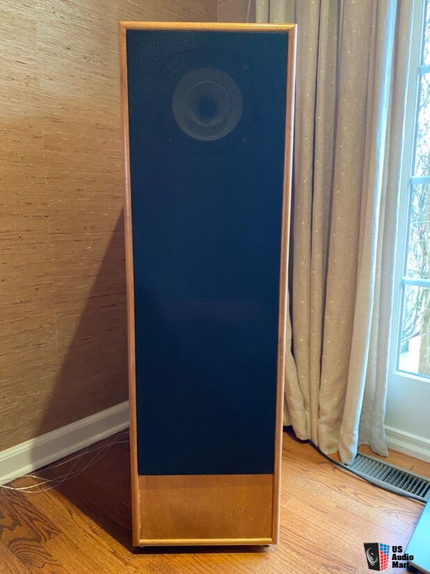 Lowther Medallion II (cabinets only and grills) Photo #3104150 - US ...