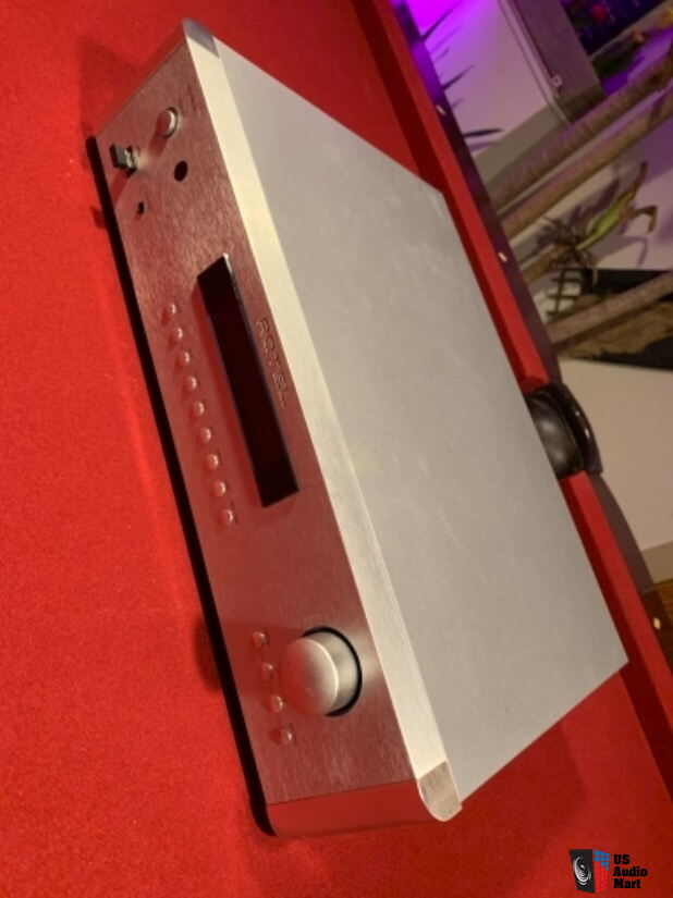 Rotel RC-1570 Pre-Amplifier Photo #3126388 - UK Audio Mart