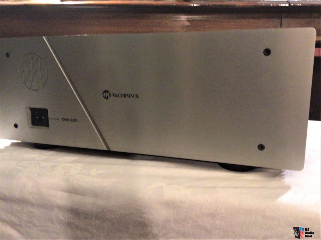 McCormack DNA-225 with SR Orange main fuse upgrade Photo #3147578 - US ...