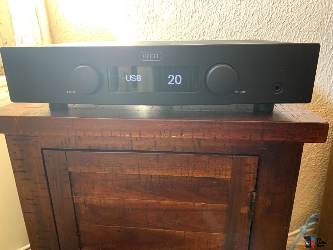 Hegel H95 Integrated Amplifier/DAC with Network Streaming Photo ...