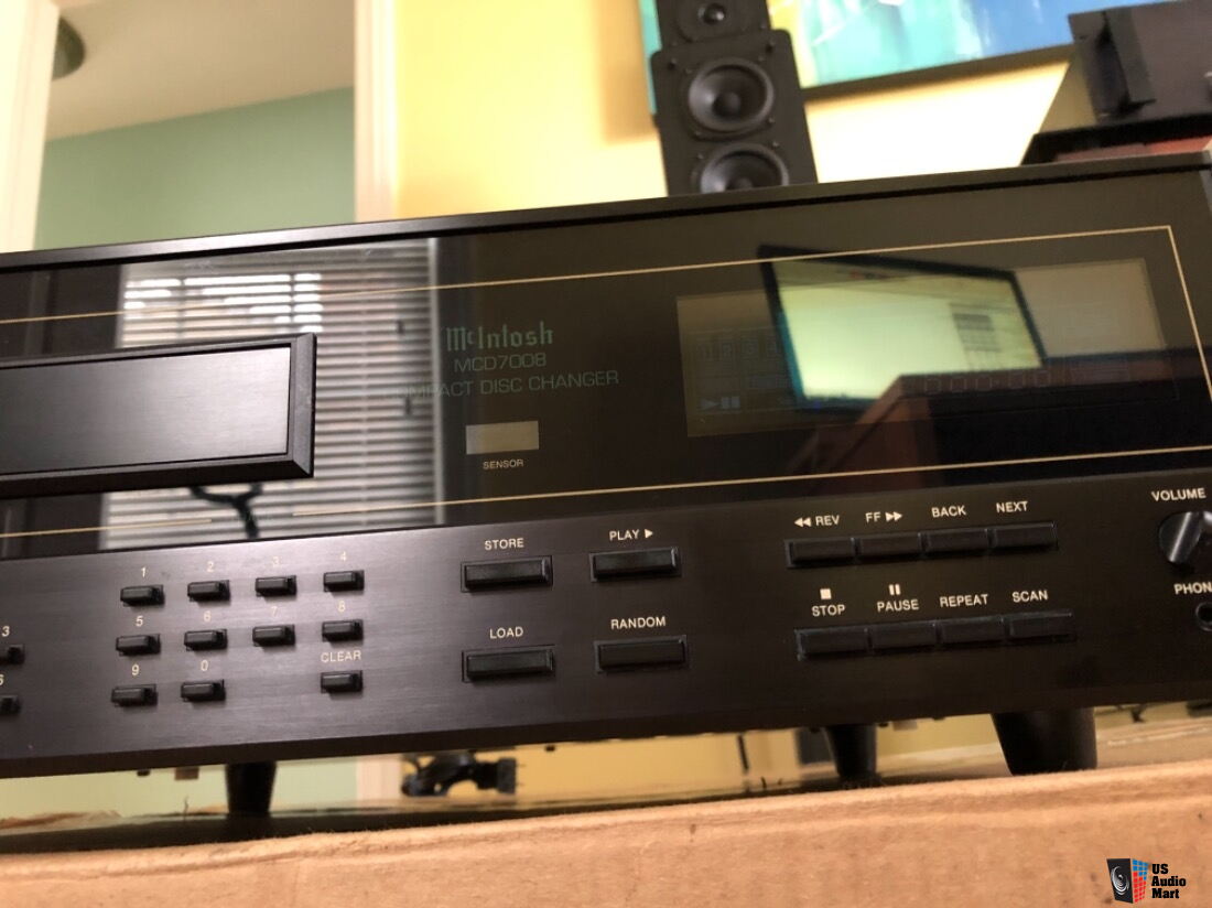 McIntosh MCD7008 Compact Disc Player Photo #3205476 - US Audio Mart