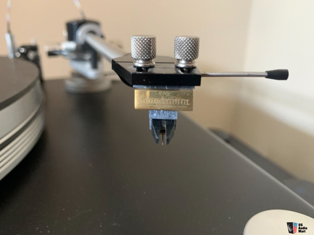 VPI Scout 1.1 with SoundSmith Zephyr Mark II cartridge and extras Photo ...