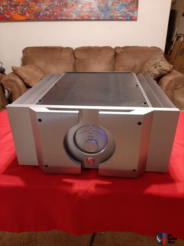 Beautiful Monster PASS LABS X 250 POWER Amplifier For Sale - US Audio Mart