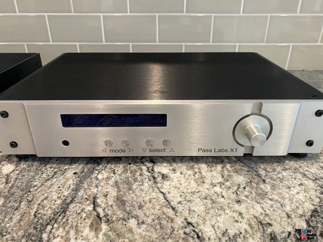 Pass Labs x1 preamplifier Photo #3260101 - US Audio Mart