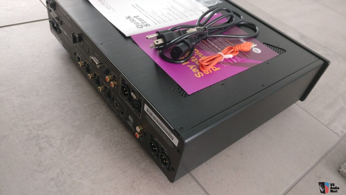 Cambridge Audio Azur 851N Stereo digital preamplifier/network player ...