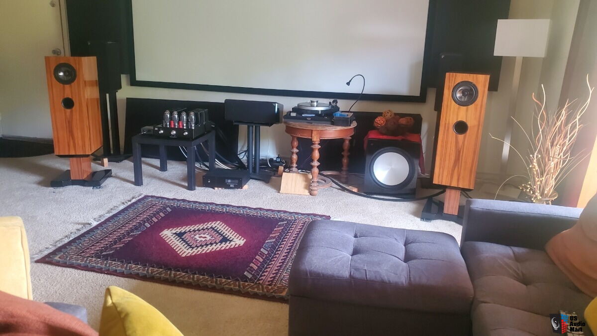 Ascendo C8 Renaissance In Cherry Piano Lacquer For Sale - US Audio Mart