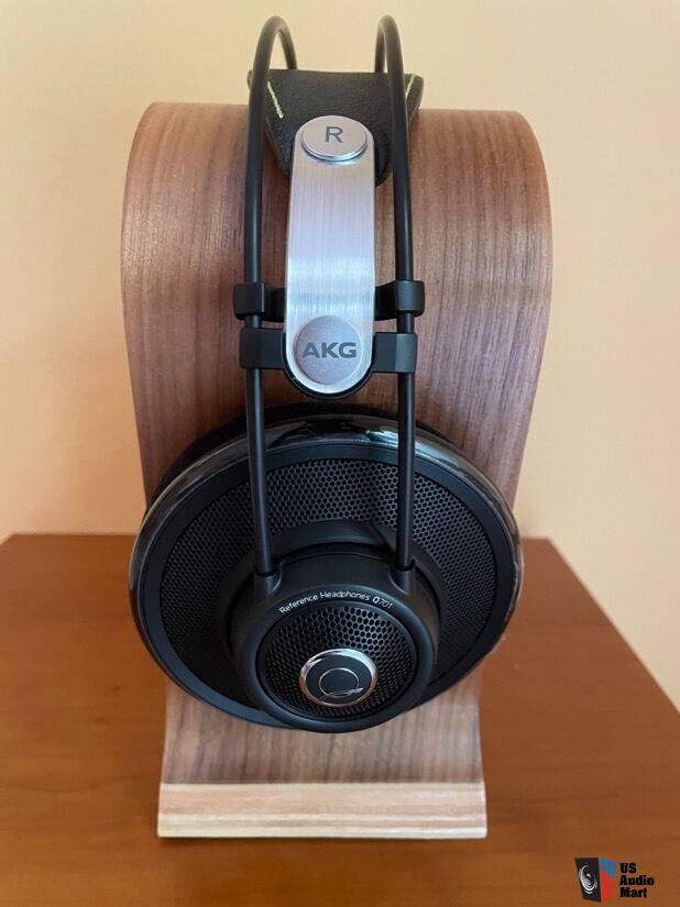 AKG Q701 Black Premium-Class Reference Headphones (Quincy Jones ...