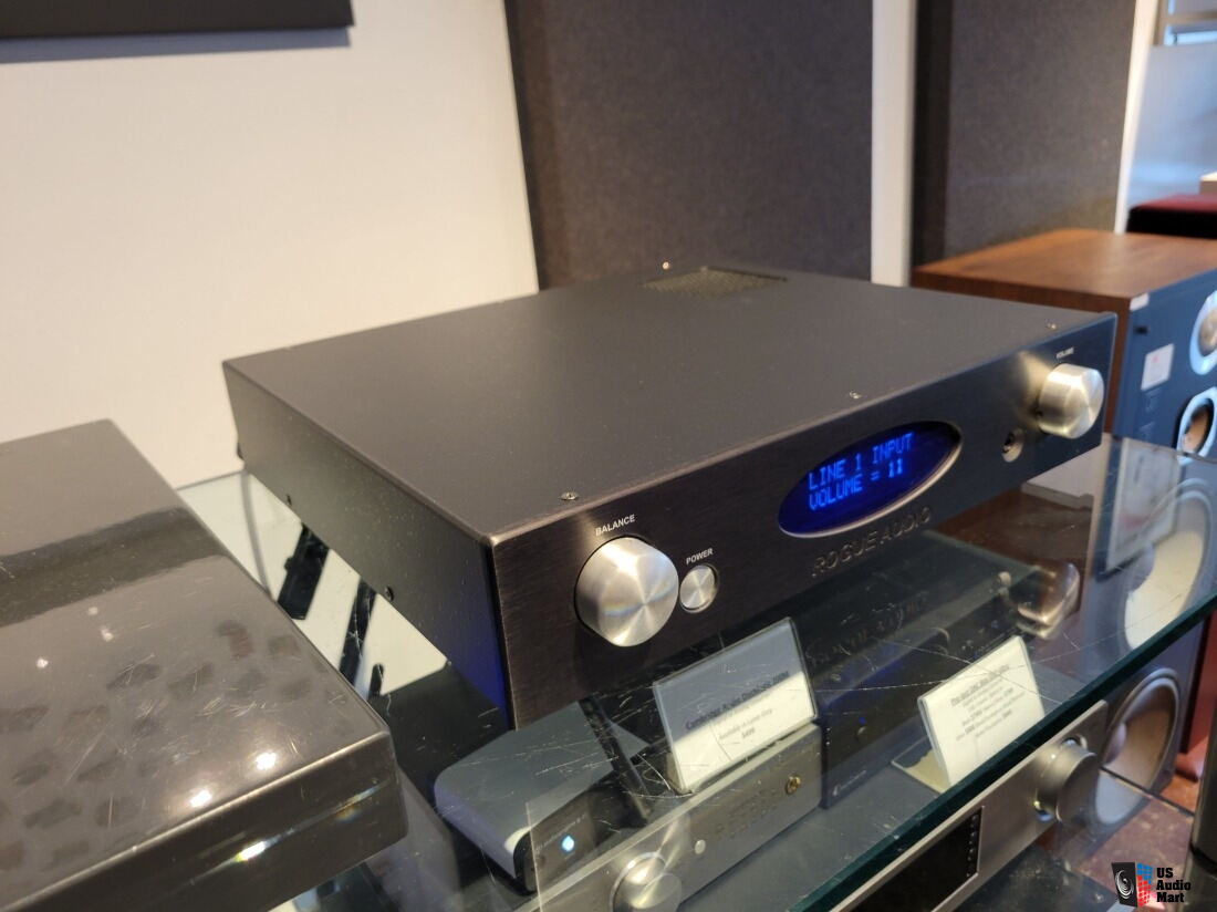 Rogue Audio RP-1 Tube Preamplifer - Black w/ Remote Photo #3325734 - US ...