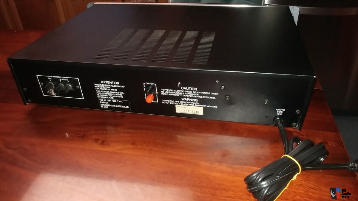 Carver TX11 Quartz Synthesized Tuner Photo #3331949 - US Audio Mart