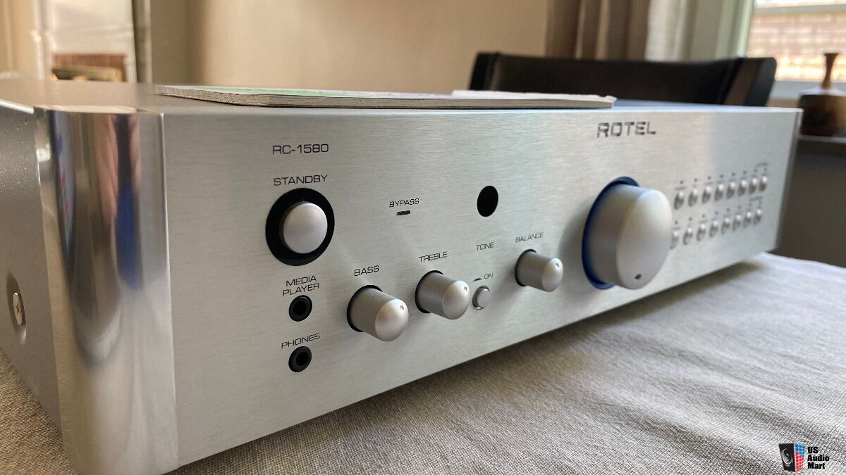 Rotel RC-1580 preamplifier UK model Photo #3333665 - US Audio Mart