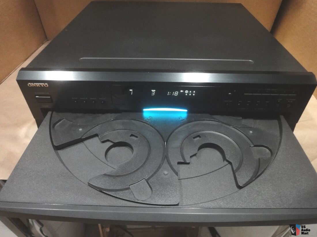 Onkyo DX-C390 6 Disc CD Changer Photo #3335539 - UK Audio Mart