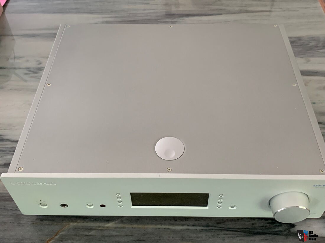 Cambridge Azur 840e Preamp Photo #3357208 - UK Audio Mart