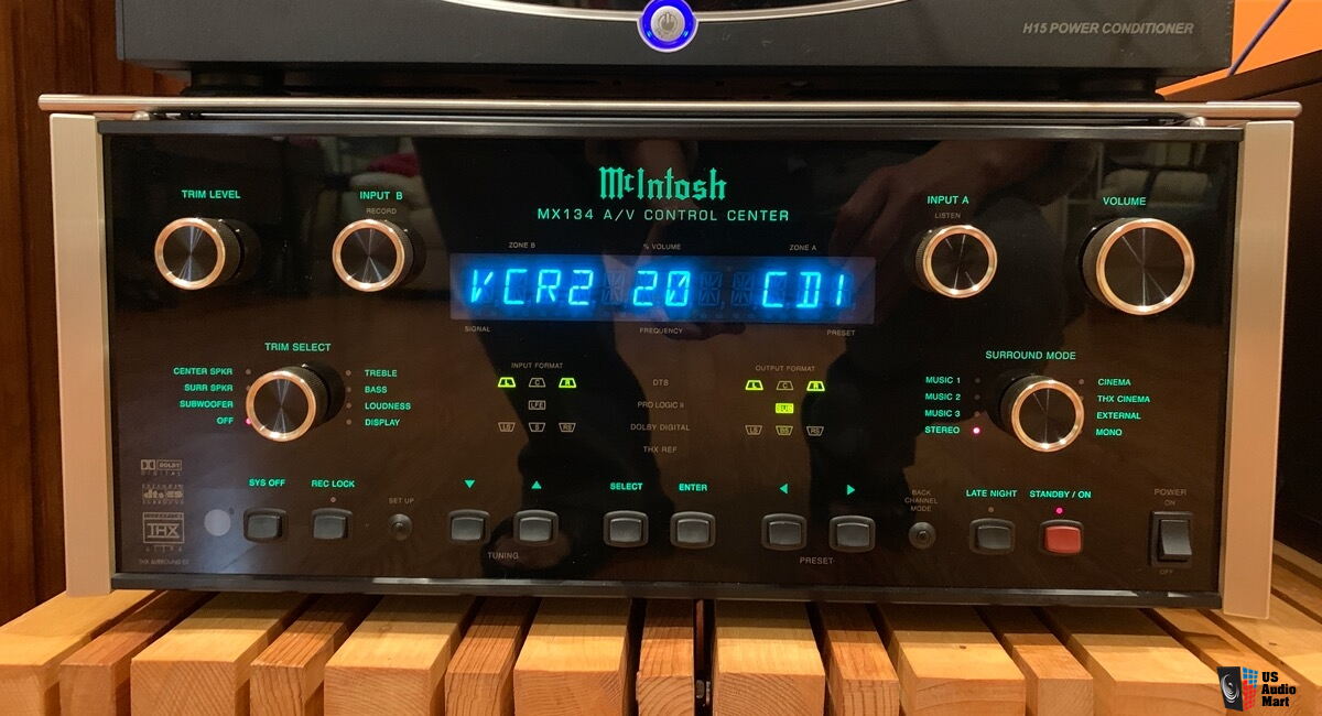 Mcintosh MX134 A/V Control Center / Pre-amp (TUNER READY) Photo ...