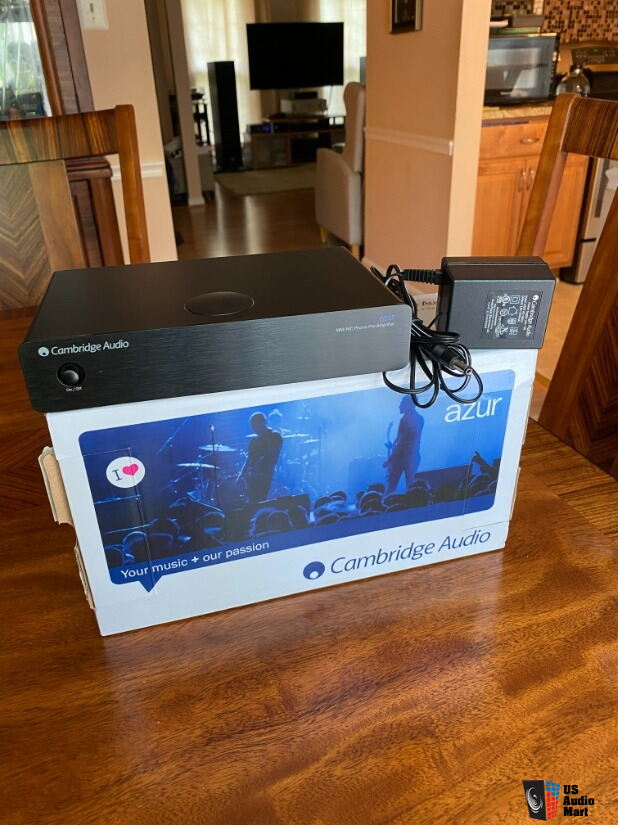 Cambridge Audio Azur 651P Phono preamplifier Photo #3371427 - US Audio Mart