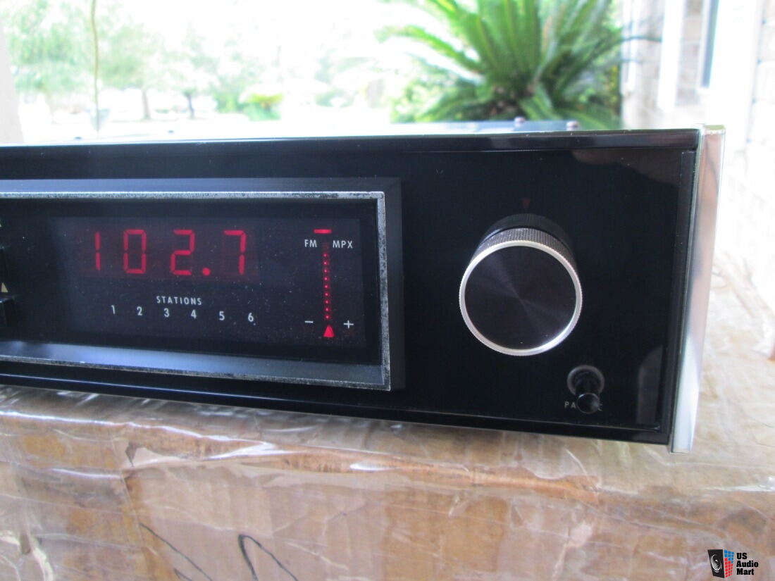Mcintosh MR500 FM tuner in Original box Photo #3377285 - US Audio Mart