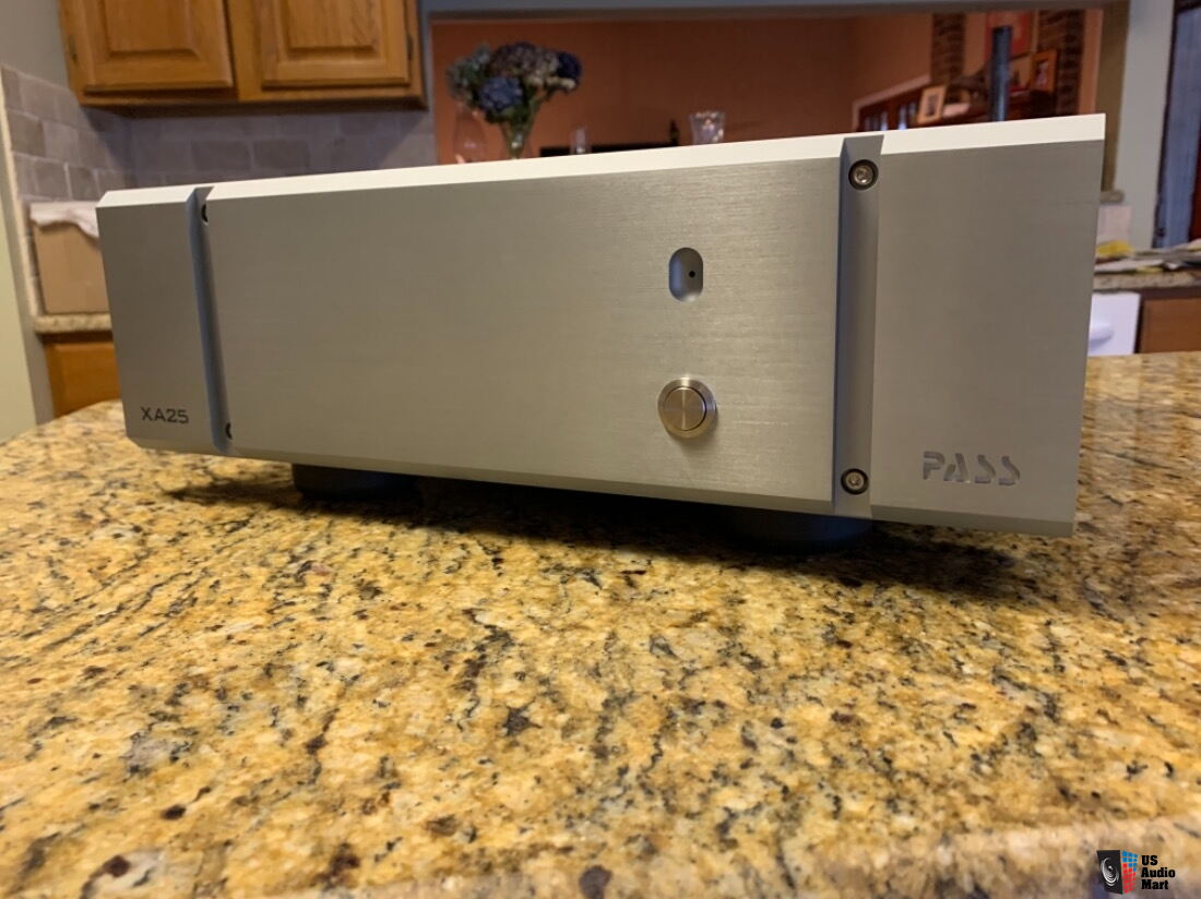 Pass Labs XA25 Amp For Sale - US Audio Mart