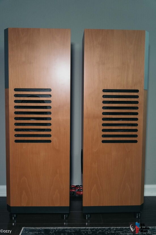 Burmester B25 loudspeakers in Elsberry (genuine wood) Photo #3425104 ...