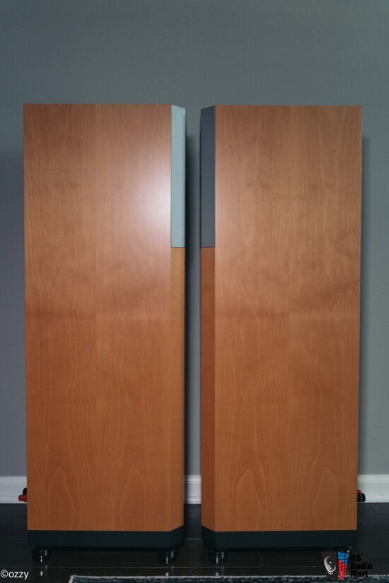 Burmester B25 loudspeakers in Elsberry (genuine wood) Photo #3425104 ...