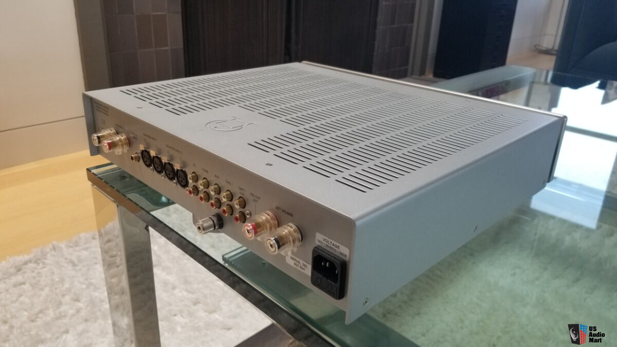 SALE PENDING *** Primare I-30 Integrated Amplifier Silver Photo ...