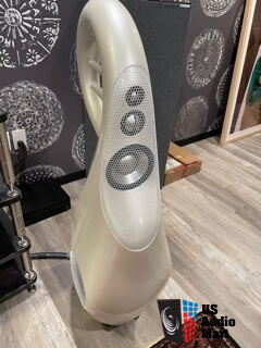 Vivid Audio Giya G3 Pearl White Photo #3465066 - Canuck Audio Mart