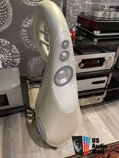 Vivid Audio Giya G3 Pearl White Photo #3465066 - Canuck Audio Mart