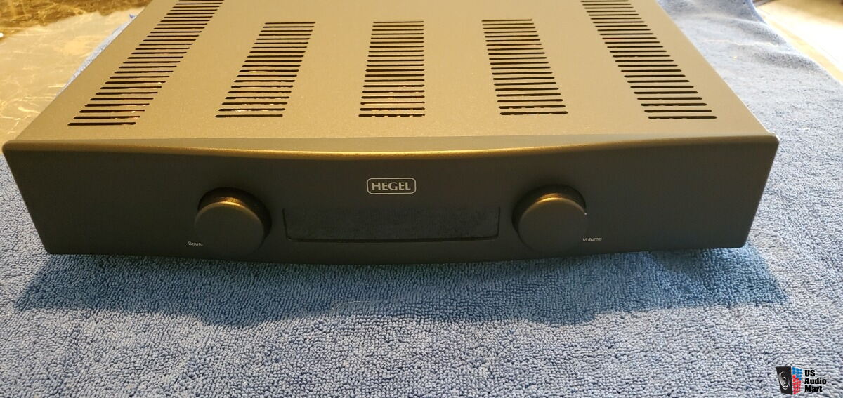 Hegel H80 with RC8 remote & Free Shipping For Sale - US Audio Mart