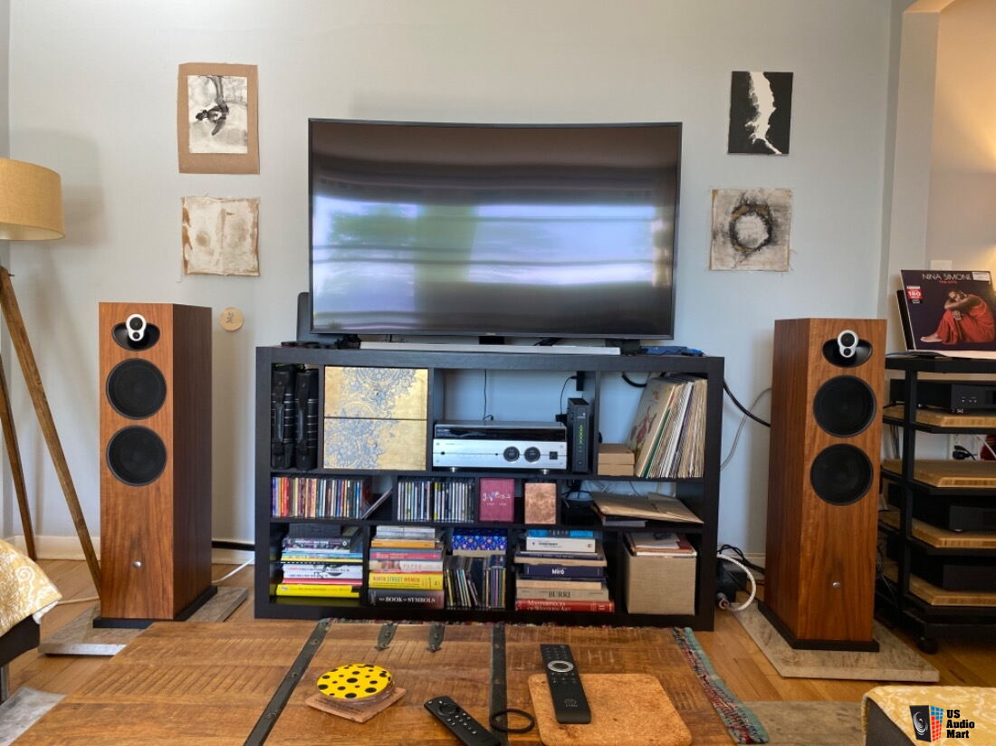 Linn Majik 140 speakers in walnut Photo #3465884 - US Audio Mart