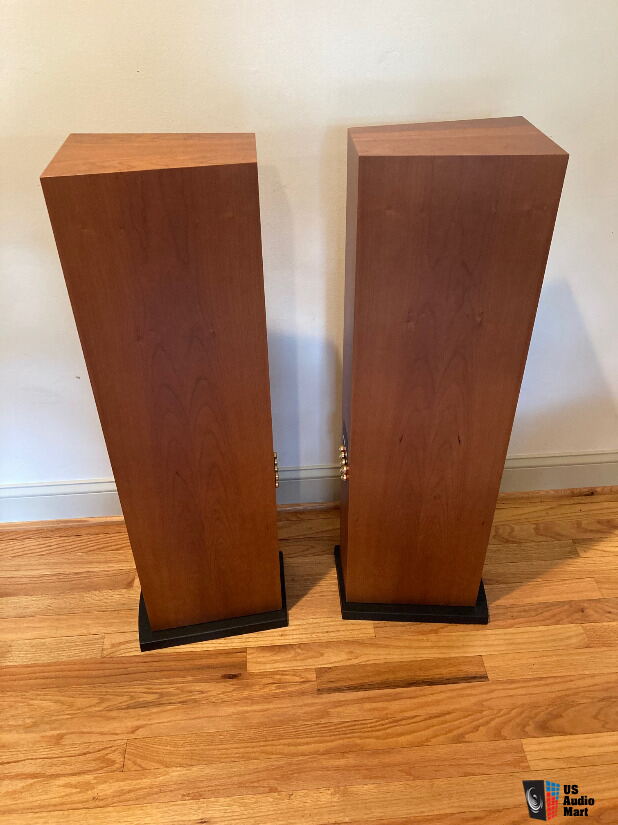 Linn Ninka Floor Speakers in Cherry Finish with Upgraded Hiquphon ...