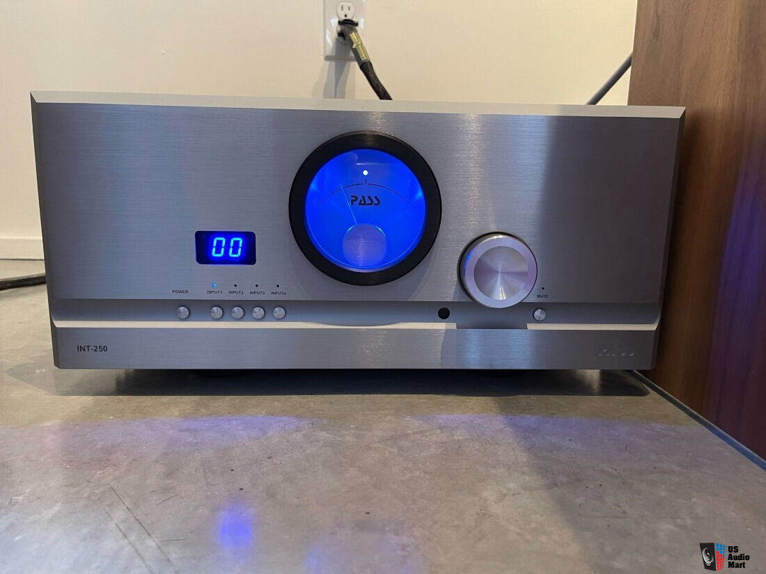 Pass Labs INT-250 Photo #3478408 - US Audio Mart
