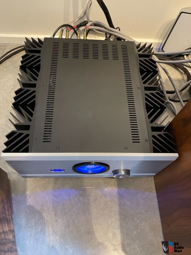 Pass Labs INT-250 Photo #3478410 - UK Audio Mart