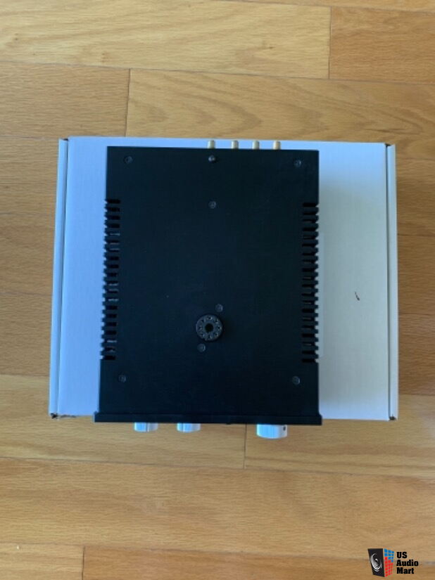 Apex Hi-Fi Peak Headphone Amp/Preamp and Volcano Power Supply Photo ...