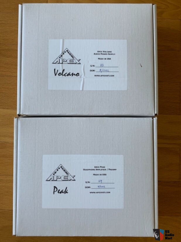 Apex Hi-Fi Peak Headphone Amp/Preamp and Volcano Power Supply Photo ...