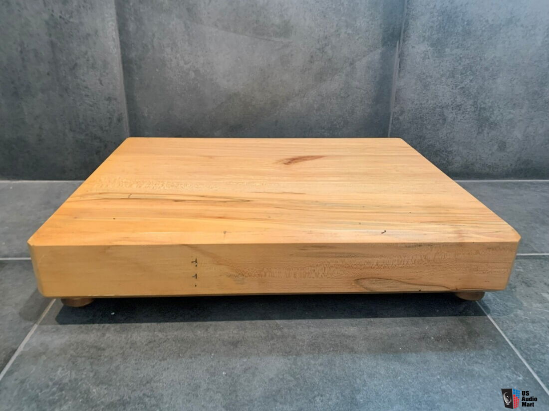 Mapleshade Amp Stand / Sub Platform Photo #3492402 - US Audio Mart