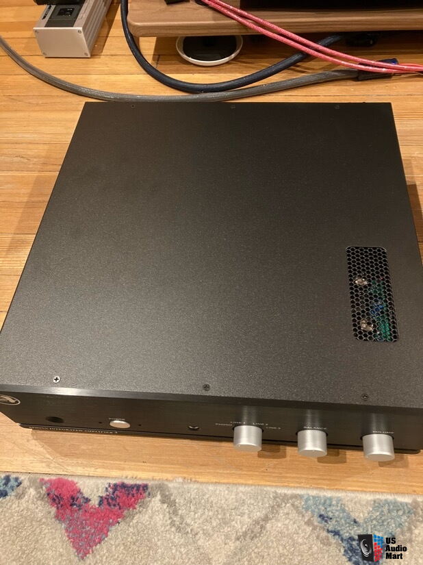 Rogue Audio Sphinx V3 Photo #3496023 - UK Audio Mart
