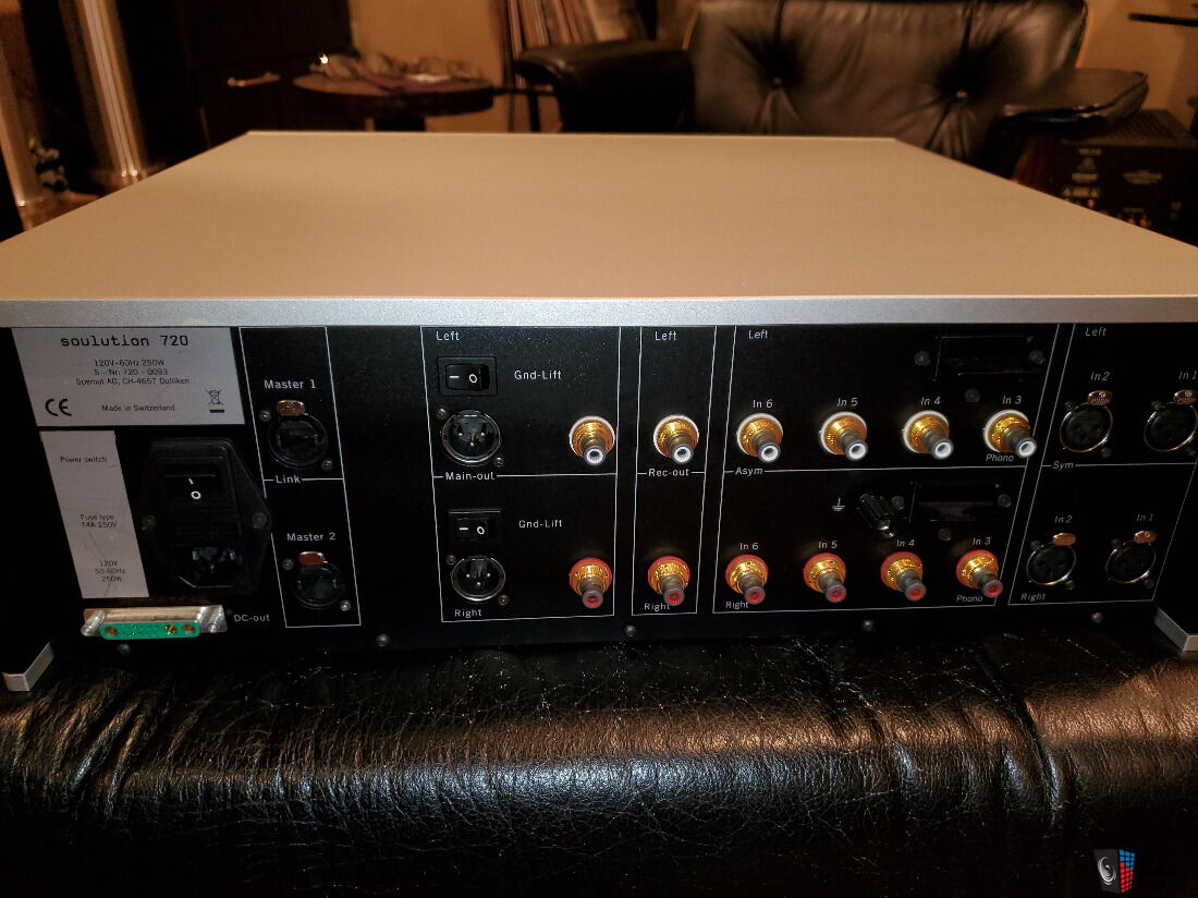 Soulution 720 Preamplifier with Phono Photo #3496261 - US Audio Mart