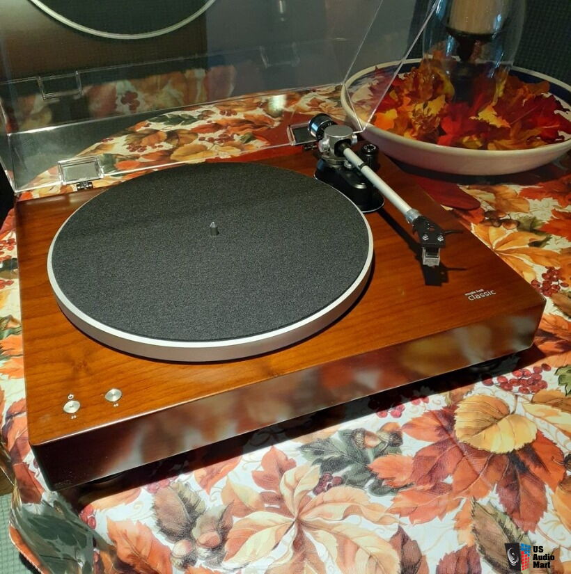Music Hall Classic Turntable Photo #3502830 - US Audio Mart