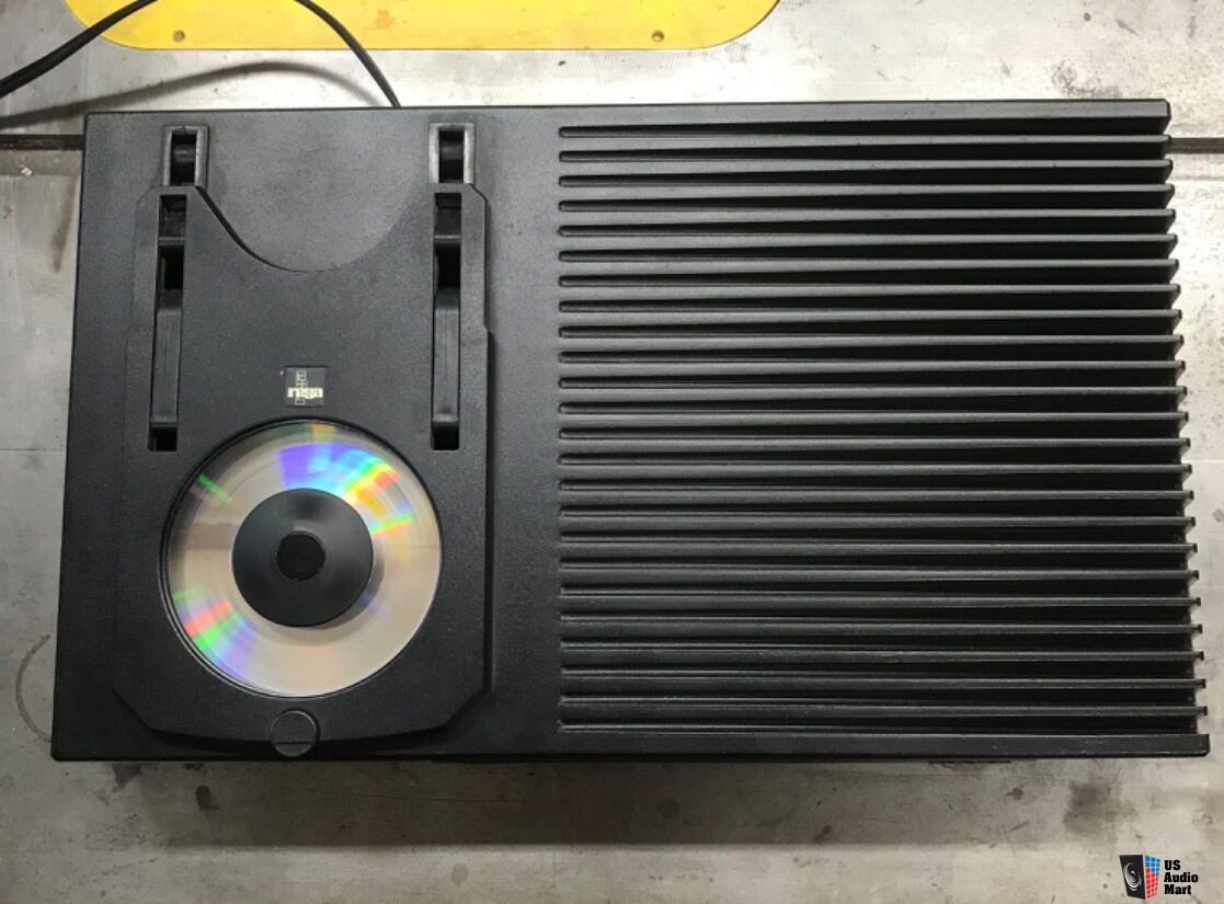 REGA Planet cd player Photo #3505196 - US Audio Mart