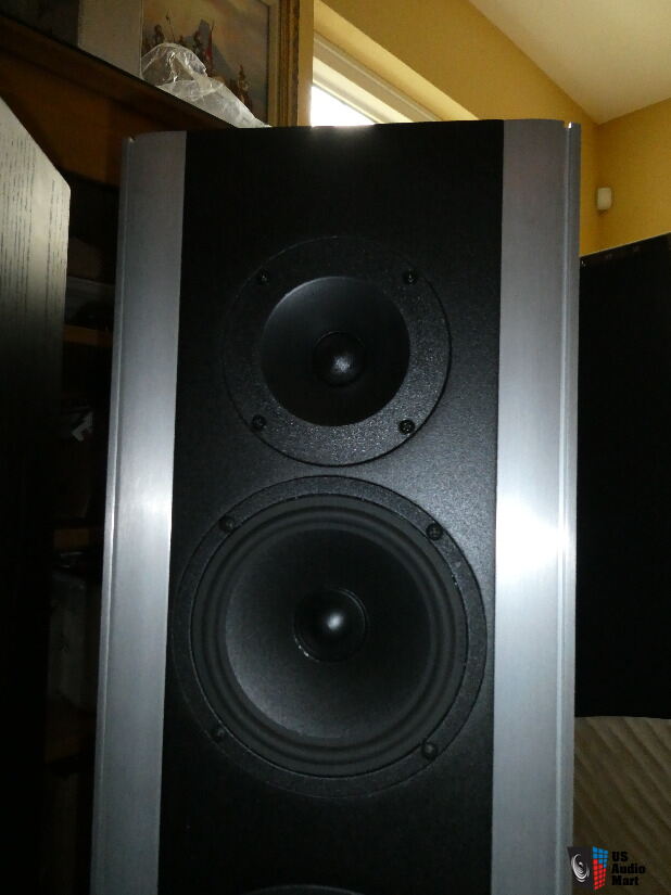 Bay Audio Jam Active Towers, Sub and Center Photo #3508188 - US Audio Mart