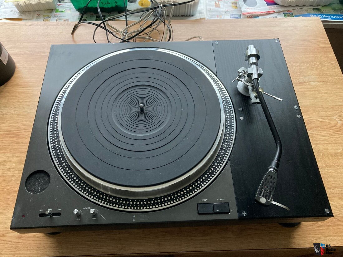 Technics By Panasonic SL-110 Turntable W/Pioneer PA-1000 Carbon Fiber ...