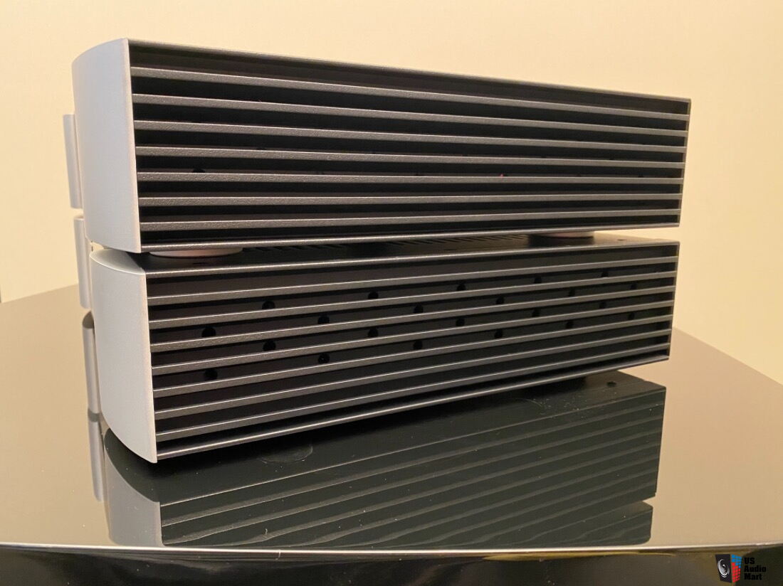 Moon by SimAudio 400M monoblocks in two tone finish Photo #3561290 - US ...