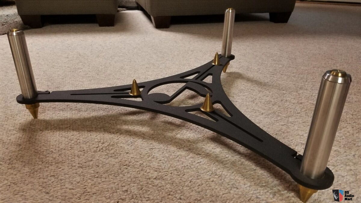 Pair of Star Sound Technologies Sistrum SP-101 Platforms (speaker ...