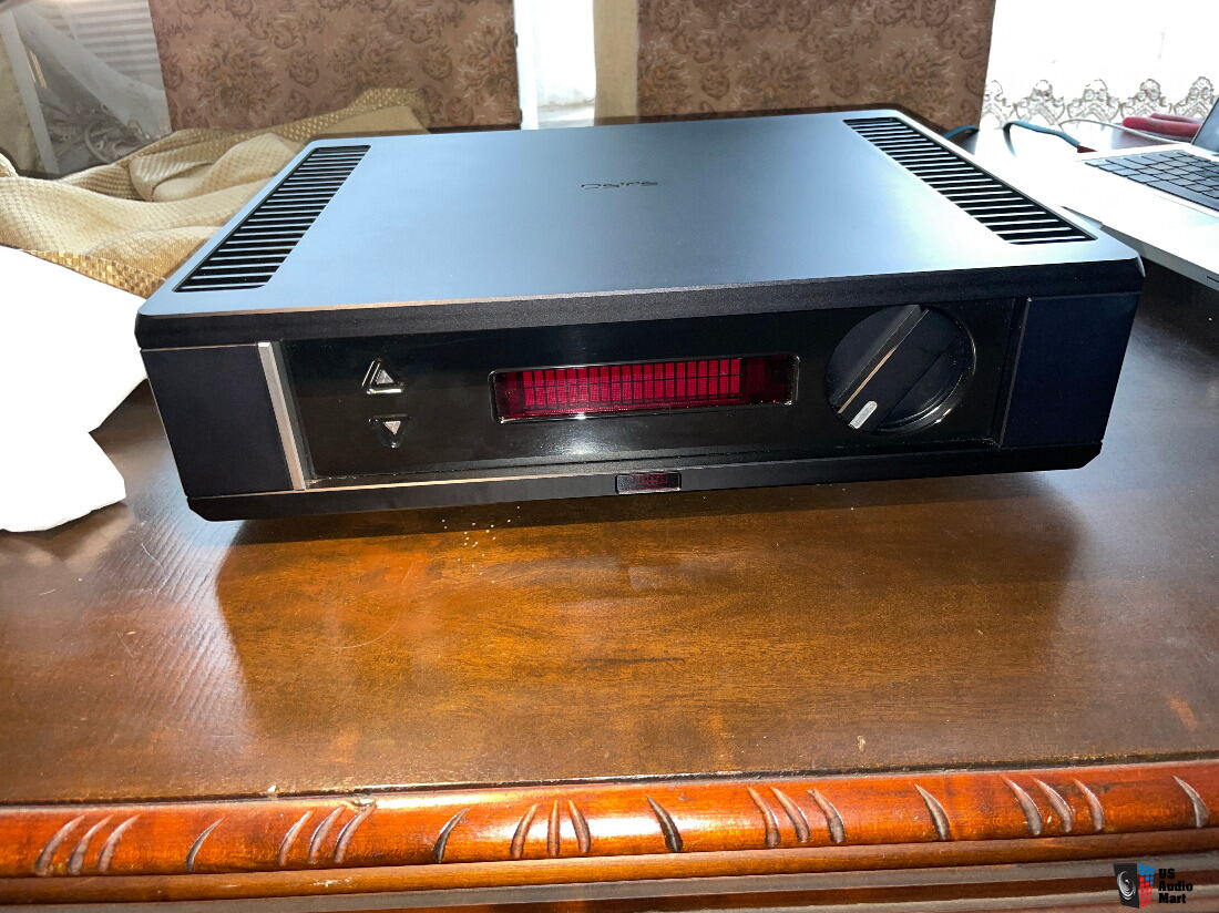 REGA OSIRIS mint open box Photo #3590271 - Canuck Audio Mart