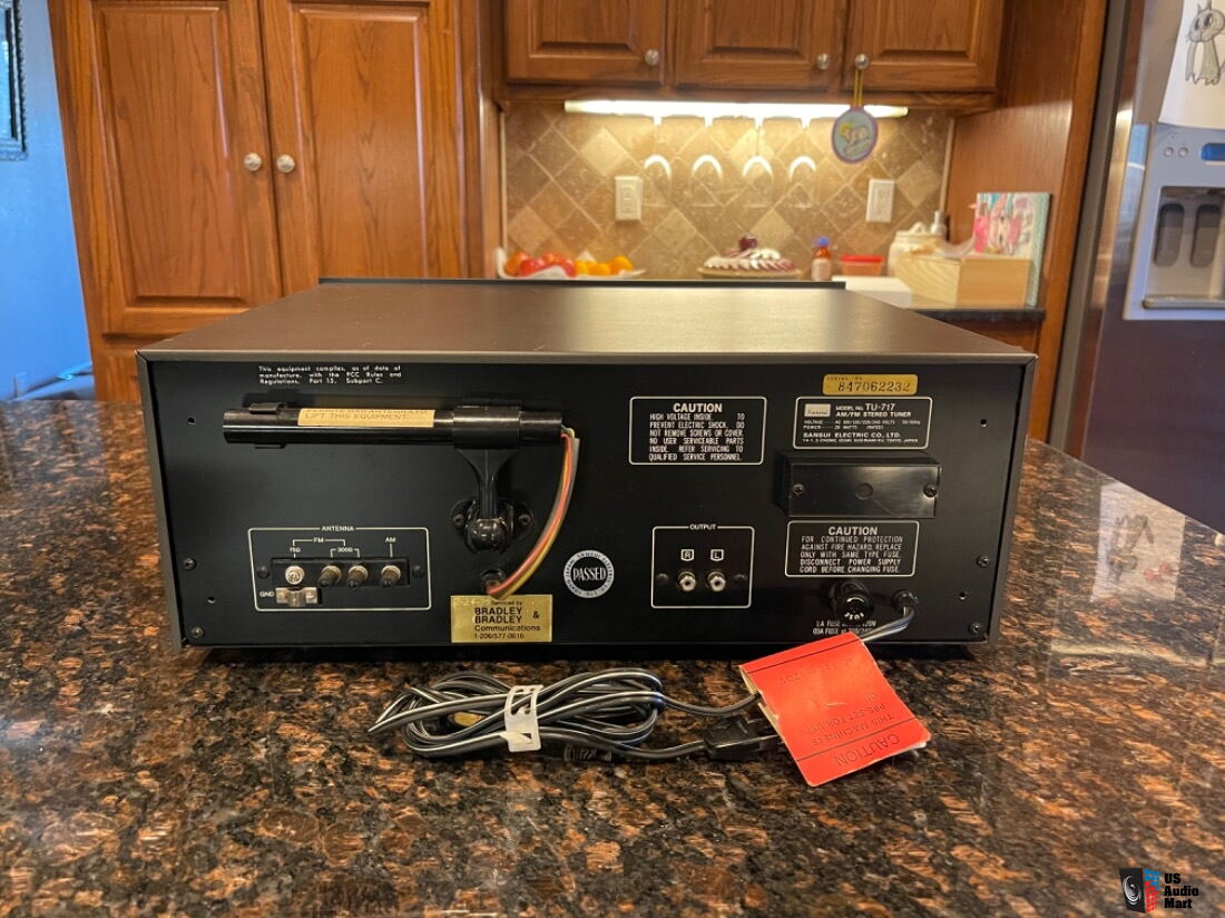 Sansui TU-717 w/Factory Boxes, Manuals, Rack Handles Photo #3598619 ...