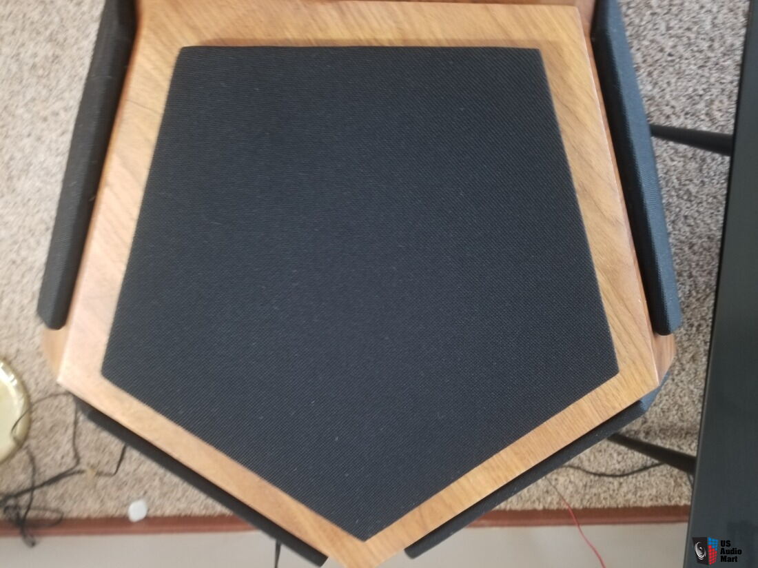 DESIGN ACOUSTICS D-12 Dodecahedron Omni-directional Loudspeakers ...