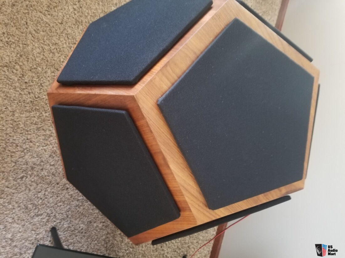DESIGN ACOUSTICS D-12 Dodecahedron Omni-directional Loudspeakers ...