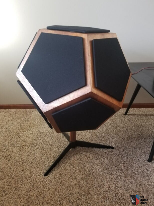 DESIGN ACOUSTICS D-12 Dodecahedron Omni-directional Loudspeakers ...