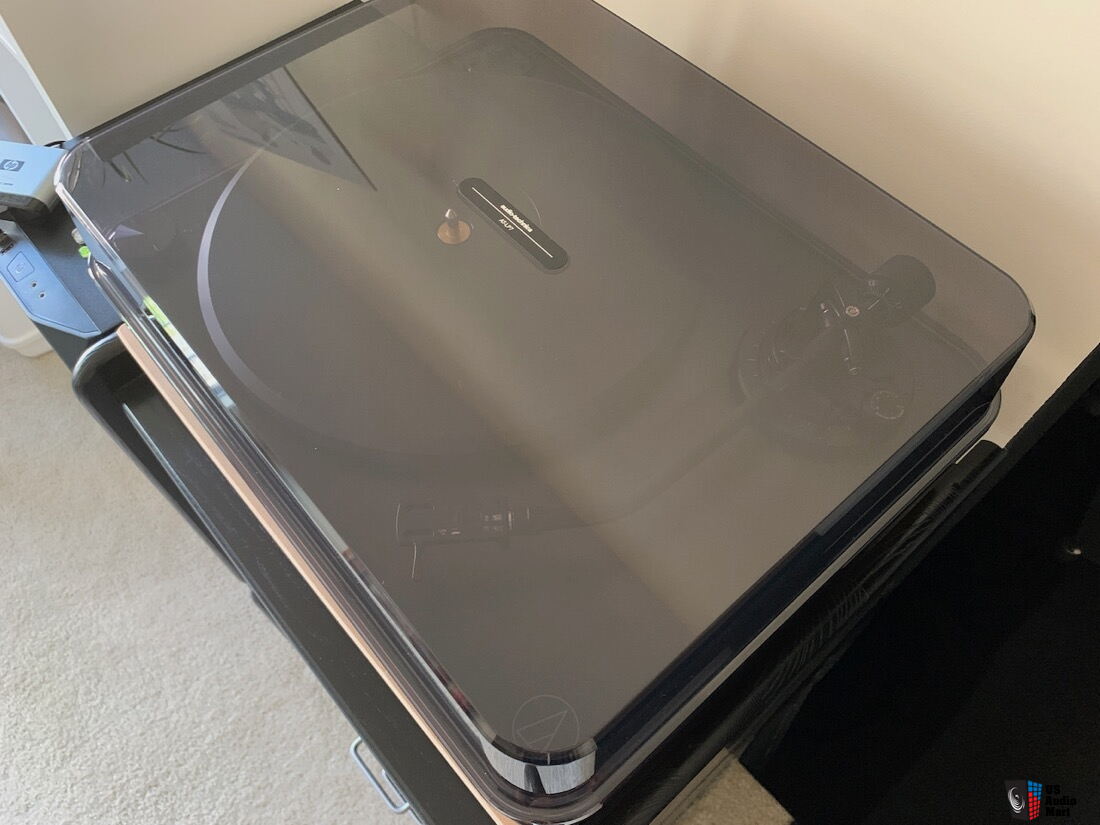 Audio-Technica AT-LP7 Turntable in OEM box Mint Condition w Custom ...