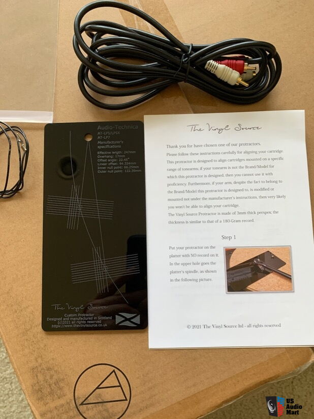 Audio-Technica AT-LP7 Turntable in OEM box Mint Condition w Custom ...