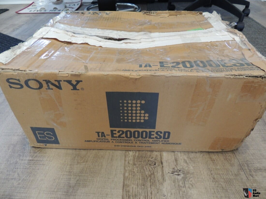 SONY ES E2000ESD preamp and remote. Near mint Photo #3637654 - US Audio ...